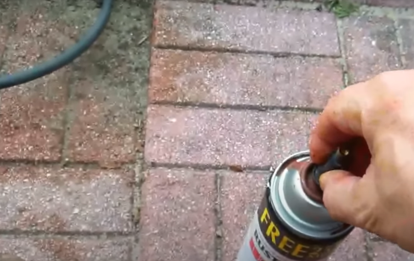 How to Clean a Spray Paint Nozzle? - ProfyPainter